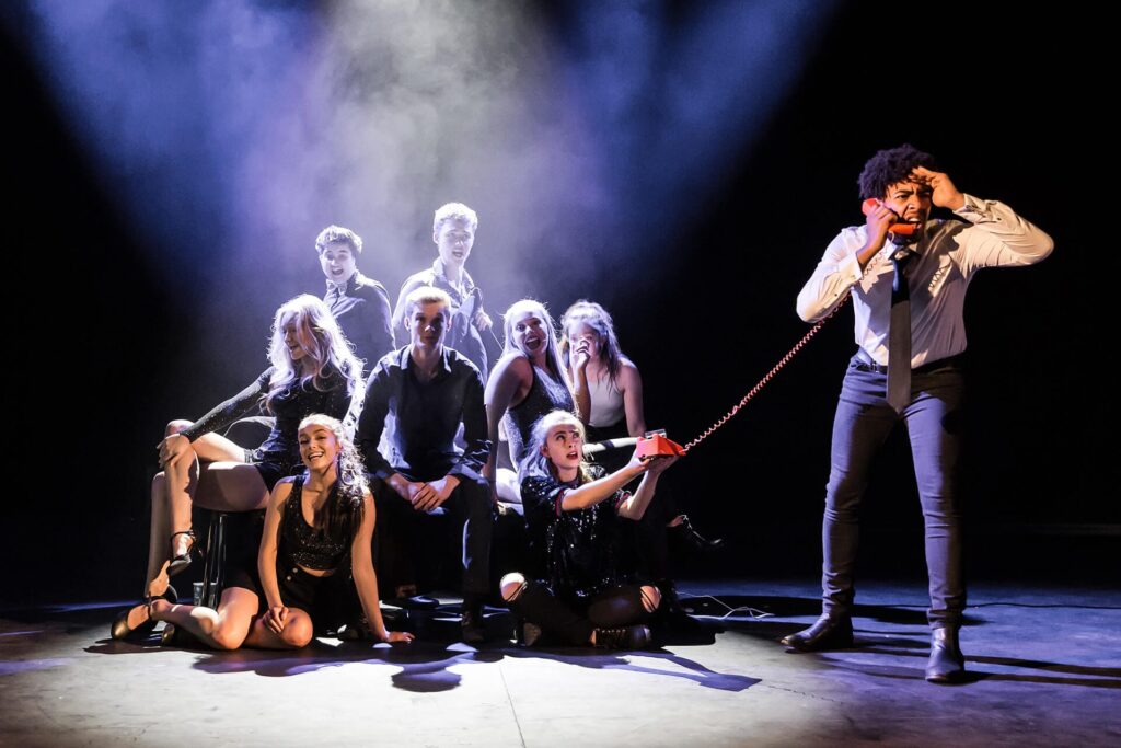 Contact Us | Arts1 School Of Performance | Arts1 Milton Keynes
