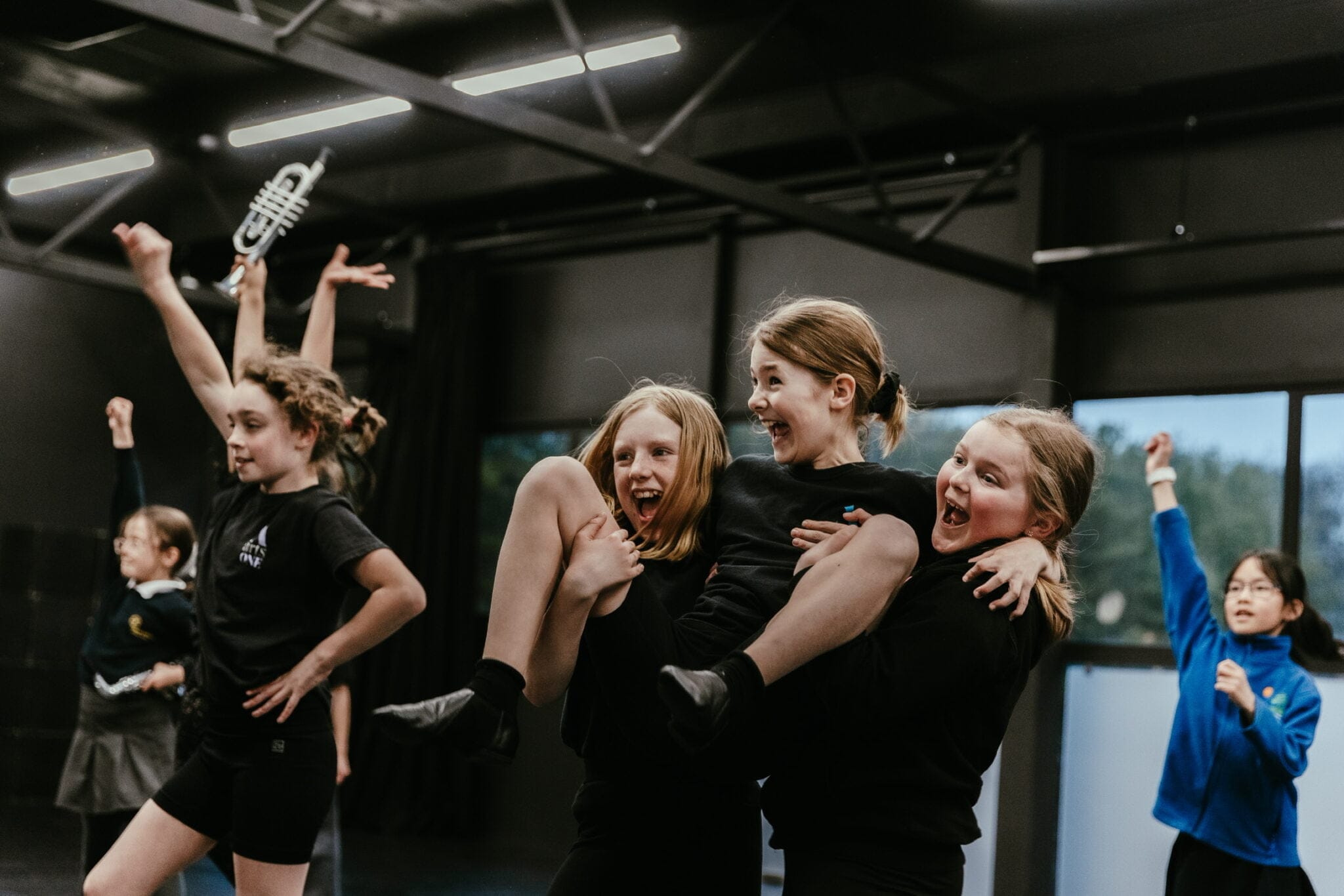 Contact Us | Arts1 School Of Performance | Arts1 Milton Keynes