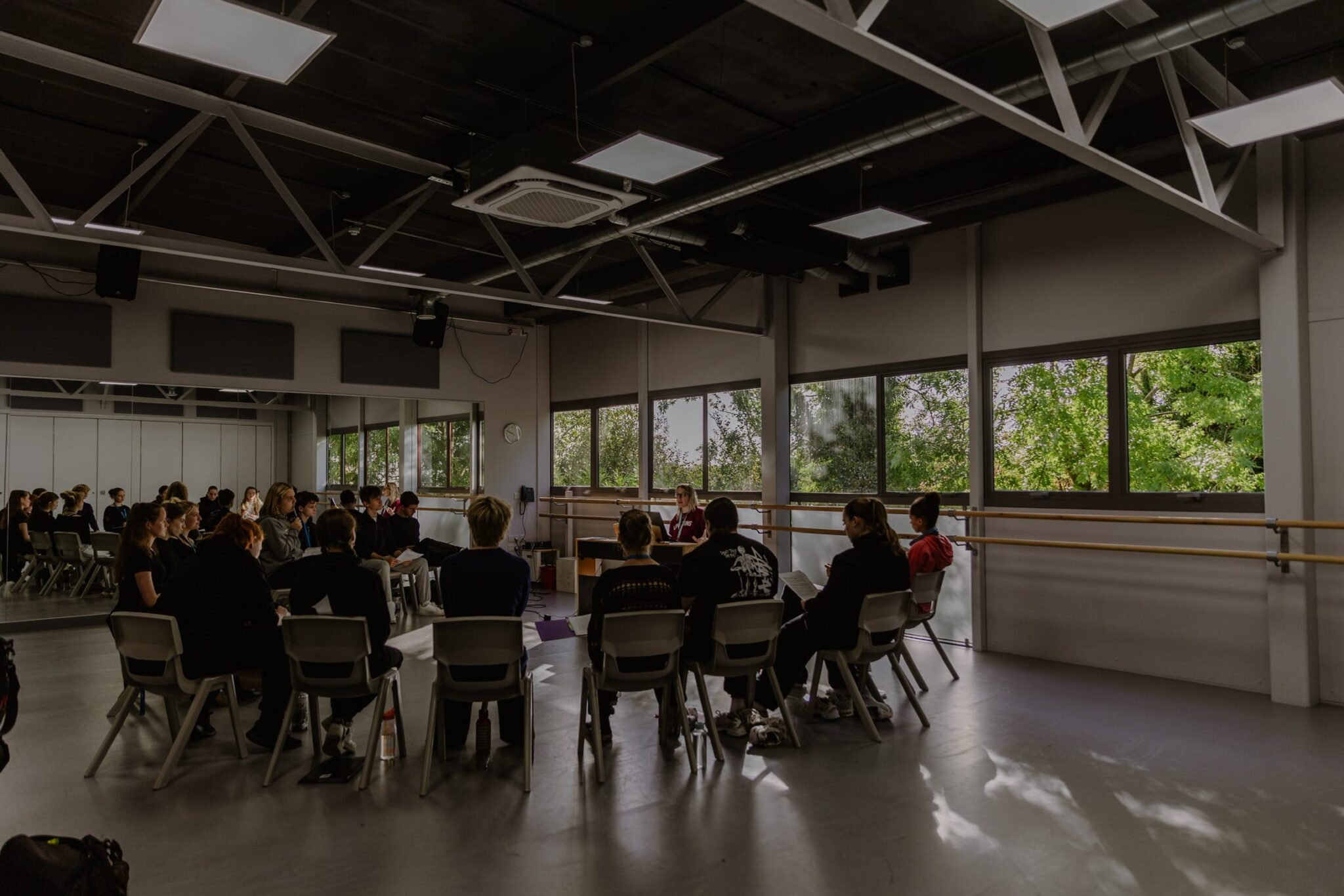 Contact Us | Arts1 School Of Performance | Arts1 Milton Keynes